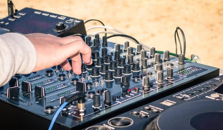 How To Set Up A Mixer for Live Sound - BecomeSingers.Com ...
